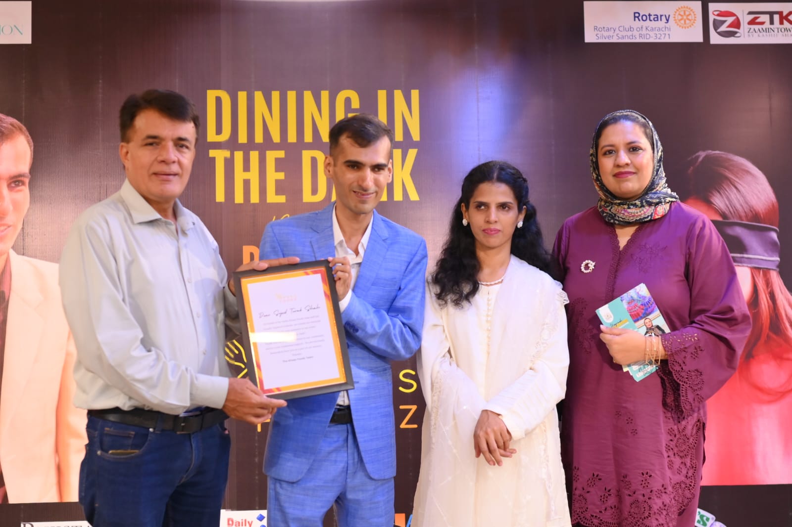 Khaas Foodz Hosts Transformative "Dining in the Dark" Experience in ...