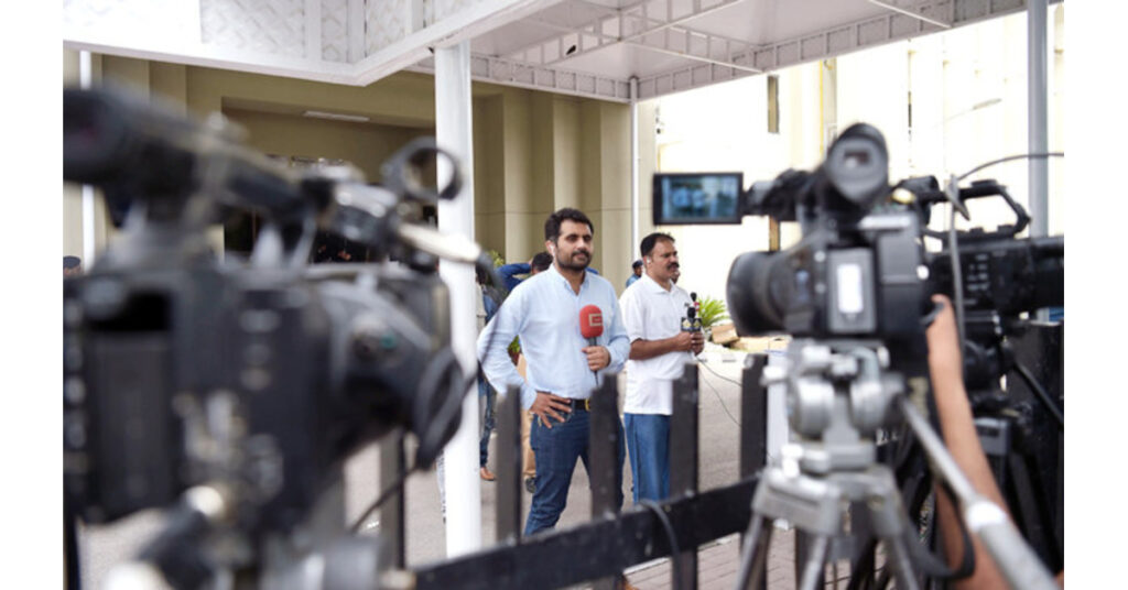 Are You a Journalist? Here's How to Apply for Media Worker Health ...